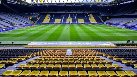Bereit Für Die Em So Sieht Das Bvb Stadion Jetzt Aus