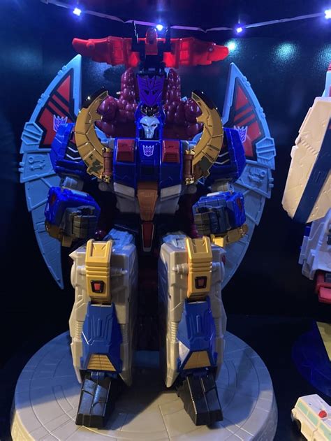 Deathsaurus R Transformers