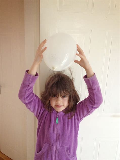 Science Experiments Static Electricity