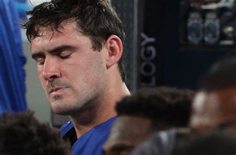 Giants Daniel Jones Sidelined With Neck Injury After Sack As Dolphins