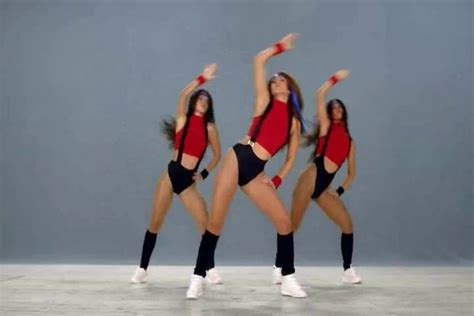 V Deos Porno De Shakira Desnuda V Deos Porno Y Grabaciones Sexuales Xhamster