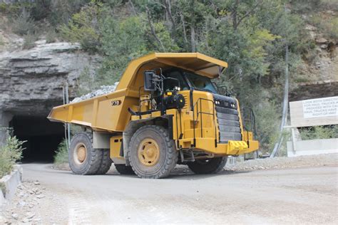 Cat Trucks Off Highway Trucks Western States Cat