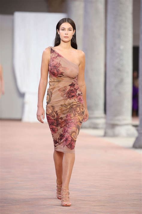 Like Mother Like Daughter Christy Turlingtons Daughter Walks At