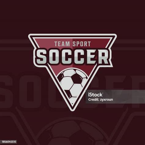 축구 축구 엠블럼 상징 벡터 일러스트 레이 션 템플릿 아이콘 그래픽 디자인 클럽 또는 팀 스포츠를 위한 배지 방패가 있는 볼 스포츠 기호 또는 기호 Championship에