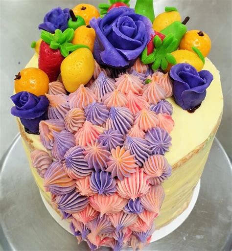 Vanilla Sponge Genoise A Base For Many Cakes Cooking With Frenchy