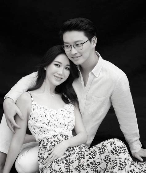 คนดังทั่วฟ้าเมืองไทยร่วมยินดีงานฉลองสมรส “นีน่า เจียรวนนท์” กับเจ้าบ่าวเชื้อสายอินโดนีเซีย