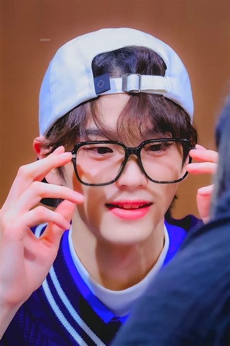 240204 Shinyu At Fansign Event Kpopping