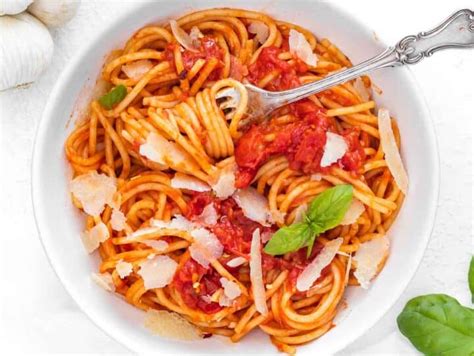 Creamy Cherry Tomato Pasta The Plant Based School