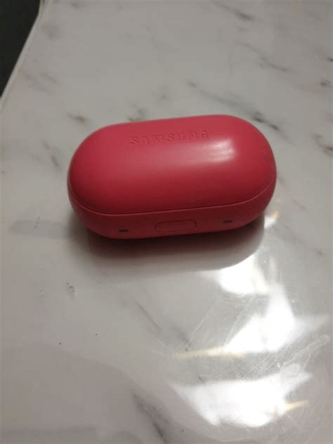 Samsung Bluetooth Earbuds Audio Earphones On Carousell