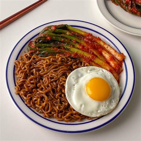 혁 On Instagram 짜파게티파김치🫰🏻 협찬 맛있는 파김치에는 역시 짜파게티가 찰떡궁합💫 쪽파도 실하고 양념도 맛있어서 짜파게티랑 너무 잘 어울리고 맛있다