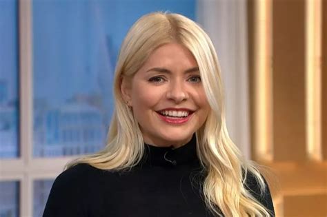 Holly Willoughby Glowing As She Swaps Usual Glam For Cosy Night In With