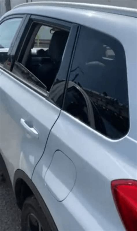 На машине появилась надпись оповещающая всех о разводе — Смешные курьезные и странные новости