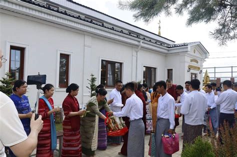 ရုရှားနိုင်ငံ မော်စကိုမြို့ရှိ မြန်မာထေရဝါဒဗုဒ္ဓဝိဟာရကျောင်းတိုက်၌ ဝါဆိုသင်္ကန်း ဆက်ကပ်လှူဒါန်းပ