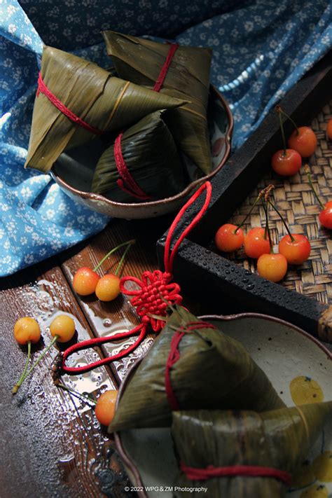 端午节，又称端阳节、龙舟节、重五节、天中节等，是集拜神祭祖、祈福辟邪、欢庆娱乐和饮食为一体的民俗大节。