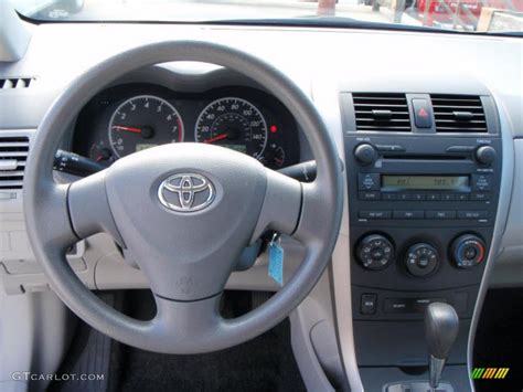 Toyota Corolla 2009 Interior