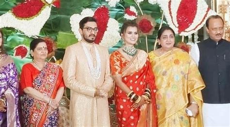 Bjp Leader Harshvardhan Patil Daughter Ankita Patil Married To Bal Thackeray Grandson Nihar