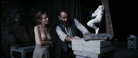 Голая Магдалена Малина в Rodin