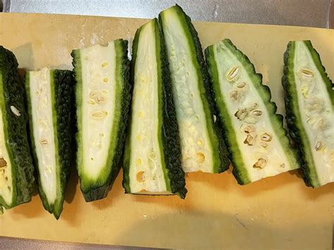 【野菜ひとつ】ゴーヤの梅おかか和え 週末の作り置きレシピ