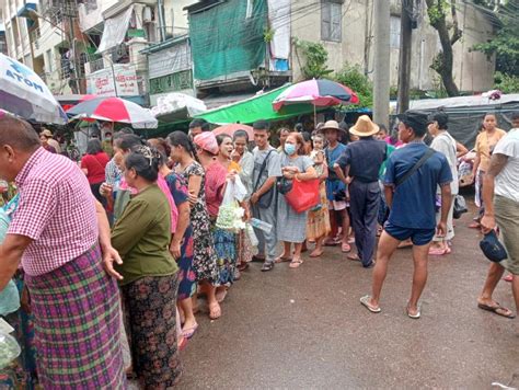 ရန်ကုန်တိုင်းဒေသကြီးအစိုးရအဖွဲ့မှ စမ်းချောင်းမြို့နယ်ရှိ ပြည်သူများထံ ထမင်းနှင့် ဟင်းချက်စရာများ