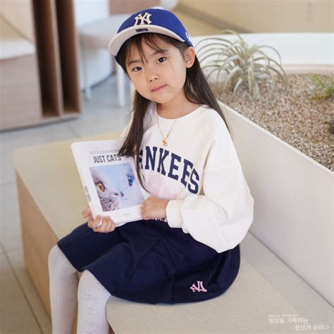 Mlb키즈맨투맨 유아상하복세트 주니어 아동복 옷 바시티 새학기룩 네이버 블로그