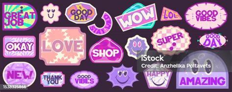 Y2k 스티커 복고풍 트렌디 한 세트 90년대 디자인 스티커 그루비한 미적 요소 귀여운 보라색 라벨 Y2k 트렌디한 형태의 미적 팩 플랫 벡터 그림 1990 1999 년에
