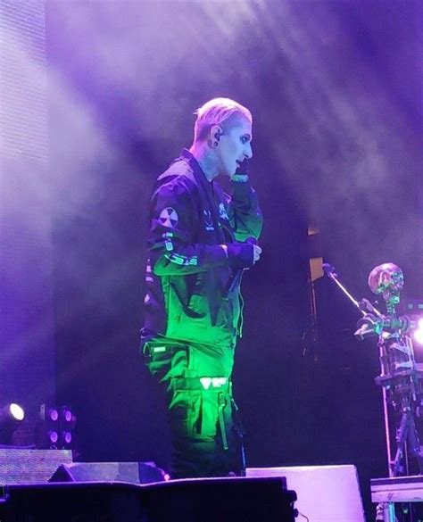 Pin On Chris Motionless