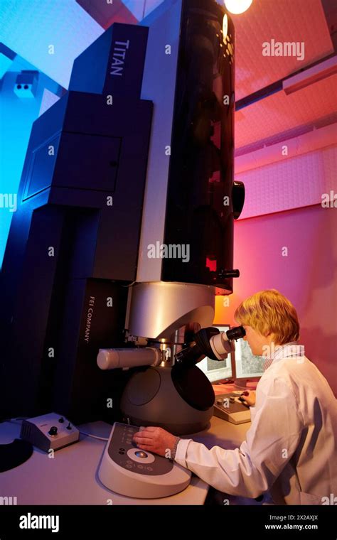 Atomic Resolution Imaging Using Tem High Resolution Transmission Electron Microscopy Laboratory