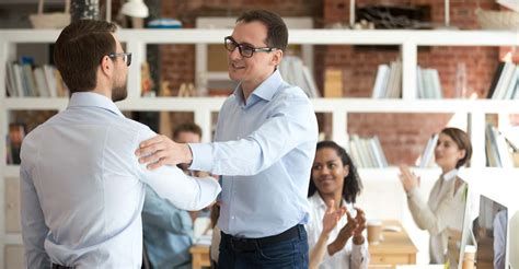 ജലയൽ നരനതര സഥനകകയററ വണ How To Stay Humble at Work and Achieve More Career Guru