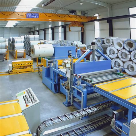 고효율 롤 성형기 Made By Hennecke Profiliertechnik 금속 요소의 프로파일링을 위한 설비 기술 유한회사헤네케 폴리우레탄 프로세싱 기계