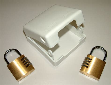 Single Socket Lockable Cover Reece Safety