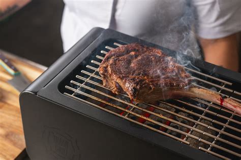 Thai Style Restaurant Charcoal And Live Fire Grills Thaan Thaan Charcoal