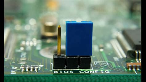 Setting Jumpers On A Motherboard Youtube