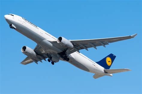 Airbus A300 600 Vs Airbus A330 300 Comparison Webflite