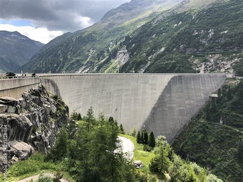 Staudamm Stausee Staumauer Zillergründl Im Zillertal Tirol