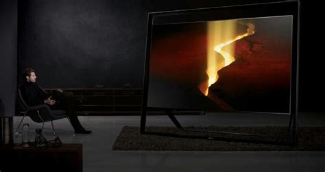 Samsung's 85-inch Ultra HD TV set, the huge TV showcased at CES 2013 ...