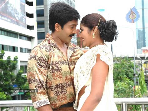 Aunty Uncle Nandagopal Movie Stills Photo 12 Of 21