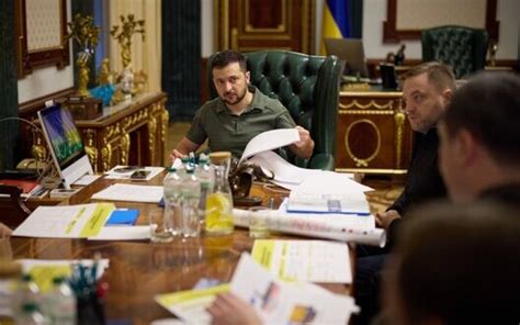 Зеленський доручив оперативно створити мобільні пункти живлення для критичної інфраструктури