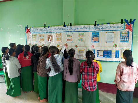 မက်မန်းမြို့ အခြေခံပညာအထက်တန်းကျောင်းတွင် စာဖတ်ရှိန်မြှင့်တင်ရေး အသိပညာပေးဟောပြောပွွဲ၊ နံရံကပ