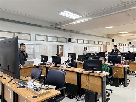 อบรมการใช้งานระบบสารสนเทศเพื่อการบริหาร ให้แก่เจ้าหน้าที่ของมหาวิทยาลัยราชภัฏรำไพพรรณี บริษัท