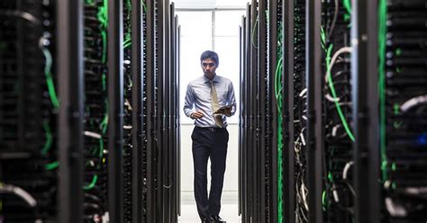 Learn How Threat Hunting And Incident Response Application Simplifies