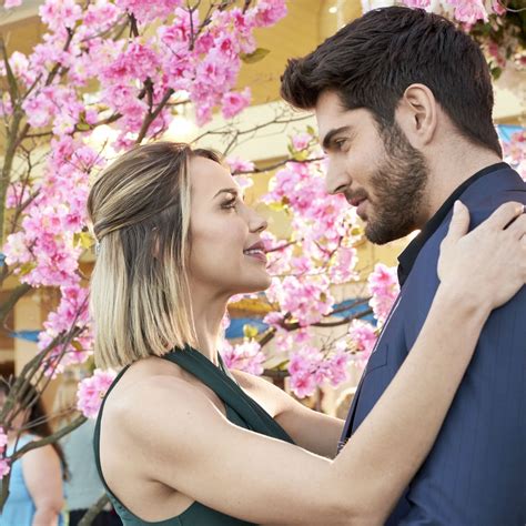 Arielle Kebbel Hallmark Movies 60 Photos Moonagedaydream Film