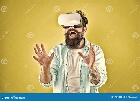 Cyber Sex Virtual Sexual Activity Man Touch Virtual Breasts Explore