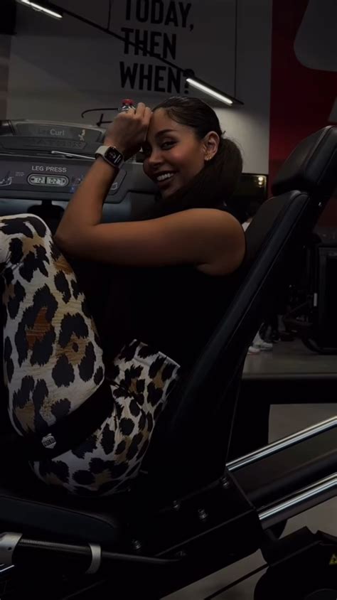 ‎لباس باشگاهینیمتنهلگست ورزشیهلگا‎ ‎قیمت ما ۴۷۰ ت 🙌🏼💥 سفارش از