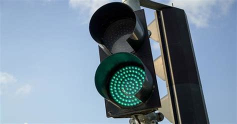 파란색과 초록색 사이 달곰한 우리말