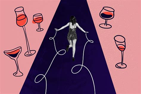 3d 콜라주 포스터 템플릿 트렌드 삽화 휴일 유리 스케치 세상에 알리다 토스트 마실 것 노선 젊은 여자 실행 중독 된 로프 손 20 24세에 대한 스톡 사진 및 기타 이미지