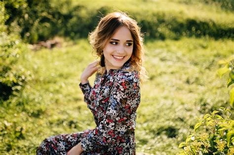 Retrato De Joven Foto Gratis