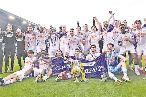 ၂၀၂၄ ၂၀၂၅ ဘောလုံးရာသီ အင်္ဂလန်ချန်ပီယံရှစ်ပြိုင်ပွဲ ချန်ပီယံဆုကို လိဒ်ယူနိုက်တက်အသင်း ဆွတ