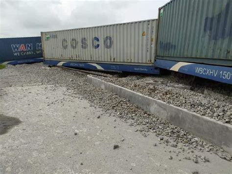 ရန်ကုန် မန္တလေး ရထားလမ်းပိုင်း၌ လက်လုပ်မိုင်းပေါက်ကွဲမှုကြောင့် ကွန်တိန်နာ ကုန်တင်ရထား တိမ်းမ