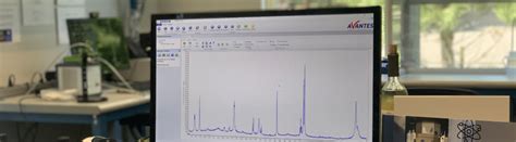 using spectrum tools in avasoft 8 open spectral data and legend avantes