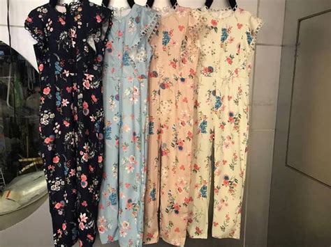 Chamön Clothes Shop 🔺ราคา Price 320 🔺 🔹จั๊มสูทแต่งระบายลายดอก🔹 จั๊มสูทขายาวแต่งระบายแขน